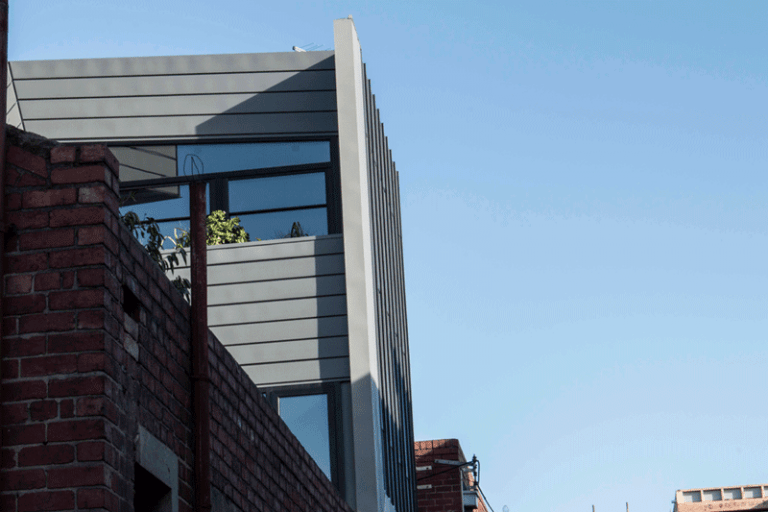 Taking a closer look at Interlocking/V25 - Metal Cladding Systems